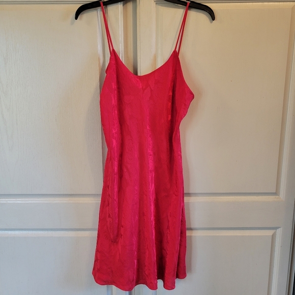 Private Luxuries | Dresses | Vintage Private Luxuries Red Rose Silk ...